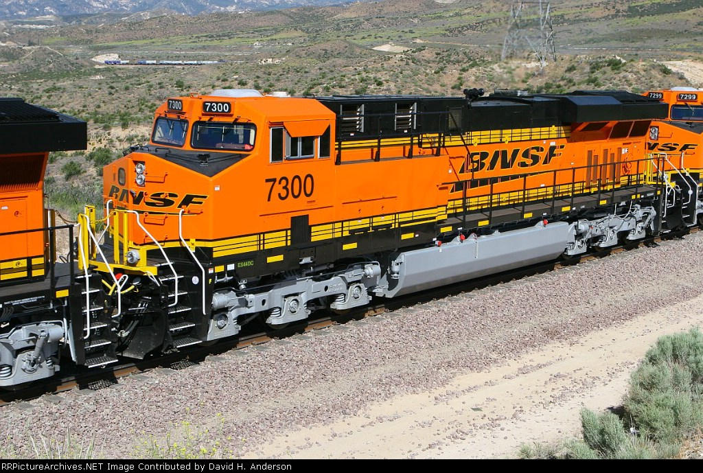 BNSF 7300